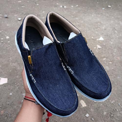 Jual Sepatu Selop Hush Puppies Navy Jeans , Sepatu Casual Hush Puppies ...