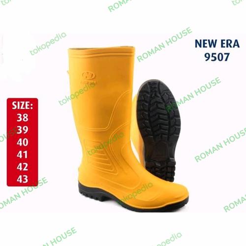 Jual Sepatu Karet Boots Newera Kuning / Sepatu Boot New Era Yellow Asli ...