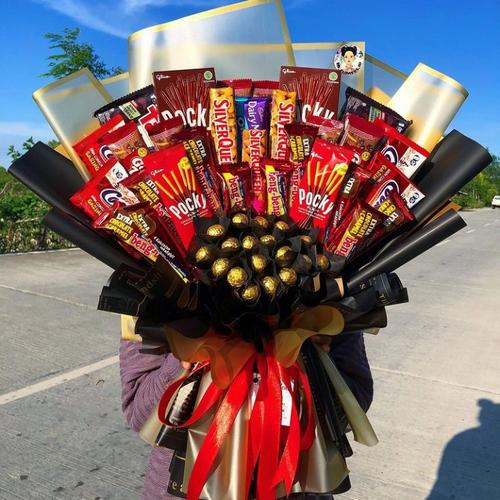 Jual buket snack wisuda / buket jumbo / buket coklat - Kota Bekasi - la ...