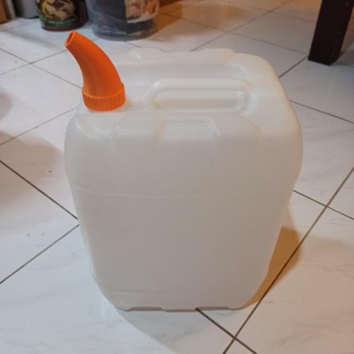 Jual Jerigen 10 liter berikut Corong special edition + tutup aslinya - Putih - Jakarta Timur ...