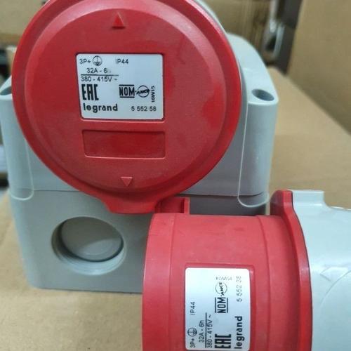 Jual LEGRAND SURFACE MOUNTING SOCKET 555458 + STRAIGHT PLUG 3P+E 32A ...