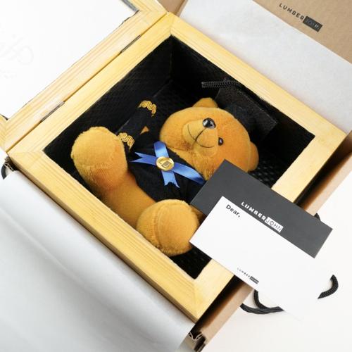 Jual Kado Wisuda Box Kayu - Buíoch - Teddy Bear (Yellow Ox) - Putih ...