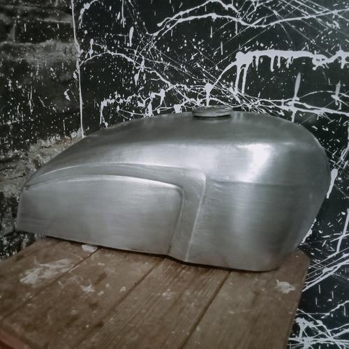 Jual tangki caferacer,tangki japstyle,tangki custom,tangki caferacer ...