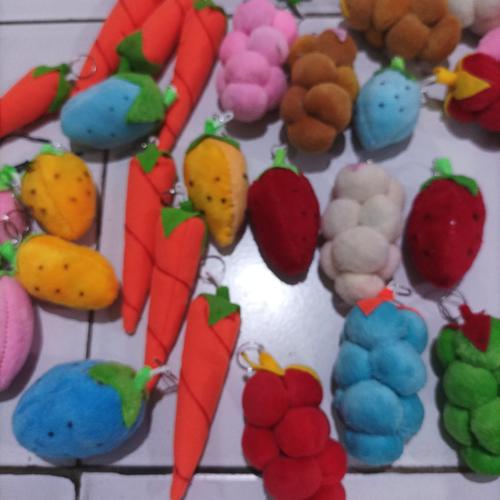 Jual GANTUNGAN KUNCI KARAKTER BUAH BUAHAN - GANCI RANDOM - Kab. Karawang - bian boneka12 | Tokopedia