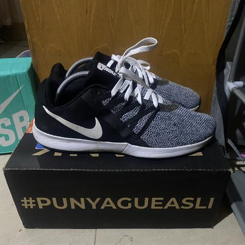 Jual Sepatu nike varsity compete trainer second origal - Kota Bandung ...