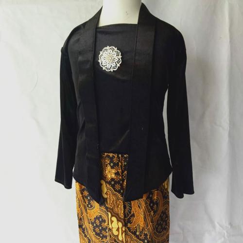 Jual KEBAYA BLUDRU KUTUBARU WARNA HITAM SET JARIK BATIK ANAK PEREMPUAAN ...