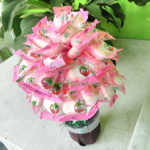 Jual Bucket Yupi/Buket Permen Yupi/ Bucket Permen / Kado Wisuda/Parcel ...