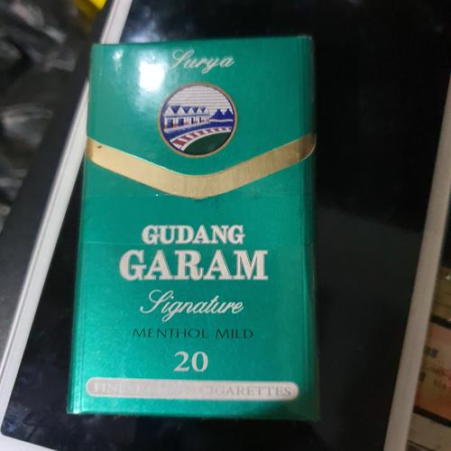 Jual rokok vintage gudang garam surya hijau kemasan original utuh - Kab ...