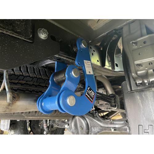 Jual COMFORT SHACKLES Hilux revo - Kota Pekanbaru - Artic4x4 | Tokopedia