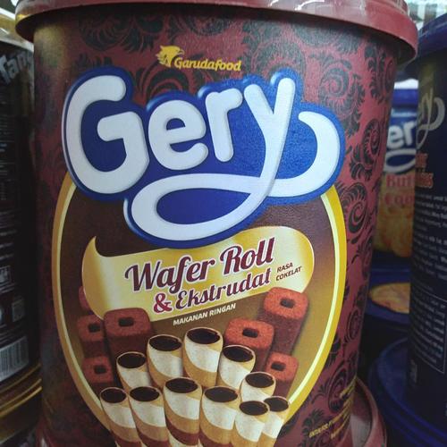 Jual Gery Wafer Roll & Ekstrudat Cokelat 380g-Gery Kaleng-Wafer Roll ...