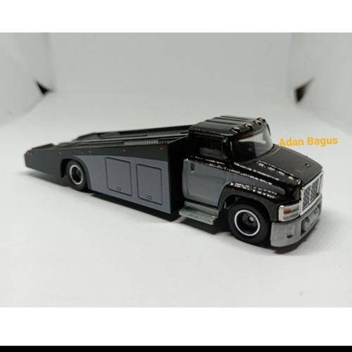 Jual Hot Wheels Premium Garage Mercedes Carry On, Loose - Kab. Pemalang ...