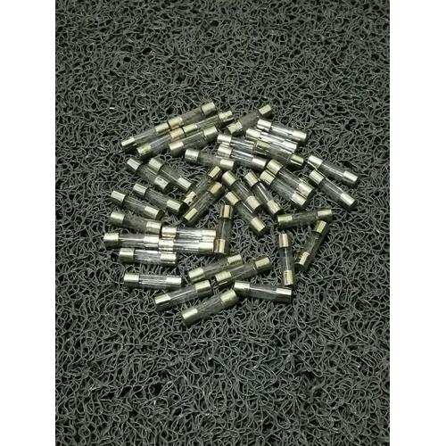 Jual Fuse Kaca Sikring Sekring Tabung Kaca Kecil 250v 5x20mm - 10A - Kab. Tangerang - GoldenB ...