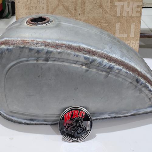 Jual Tangki Tengki Triumph Japstyle - Caferacer - Bobber dll Galvanis ...
