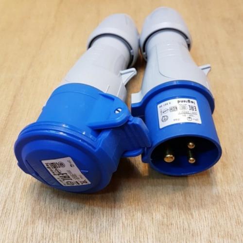 Jual Set Mobile Socket Legrand 2P+E 16A 555104 + 555124 Tempra Pro IP44 ...