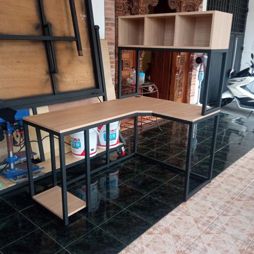 Jual meja sudut meja L meja rak atas kantor meja kerja rangka besi ...