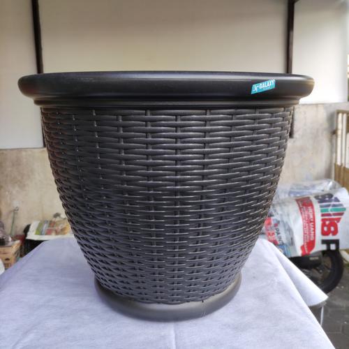 Jual POT BUNGA/ POT TANAMAN JUMBO BESAR SIZE 50 MOTIF ANYAM PLASTIK ...