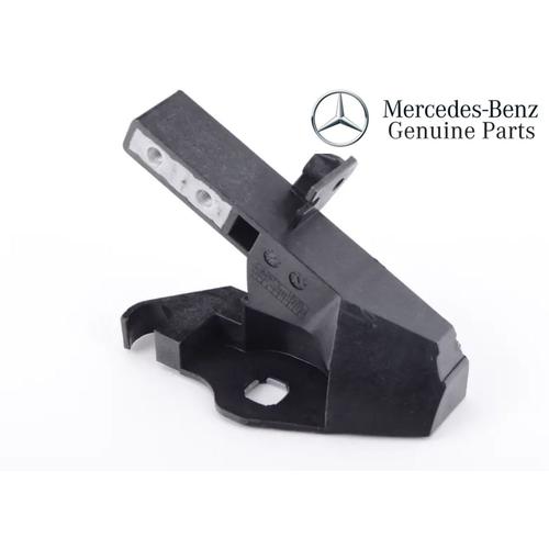 Jual Original Mercedes W205 Bracket Crossmember KANAN A2056203501 - Kab ...