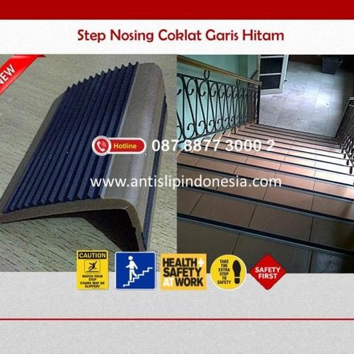 Jual step nosing karet/ stair nosing /anti slip tangga hitam coklat ...