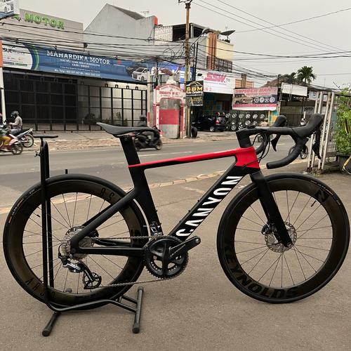 Jual canyon aeroad cf sl 7 size 2xs perfect full shimano ultegra 8020 ...