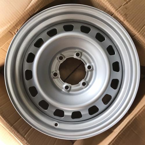 Jual velg kaleng oem r17 pajero fortuner ranger everest strada fj40 ...