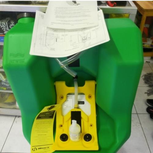 Jual EYEWASH PORTABLE HAWS 7500 / EMERGENCY EYE WASH 7500 / ALAT CUCI ...