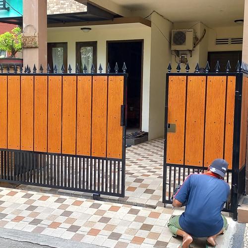 Jual Pintu Pagar minimalis motif kayu - Jakarta Timur - Hapiz Mandiri ...