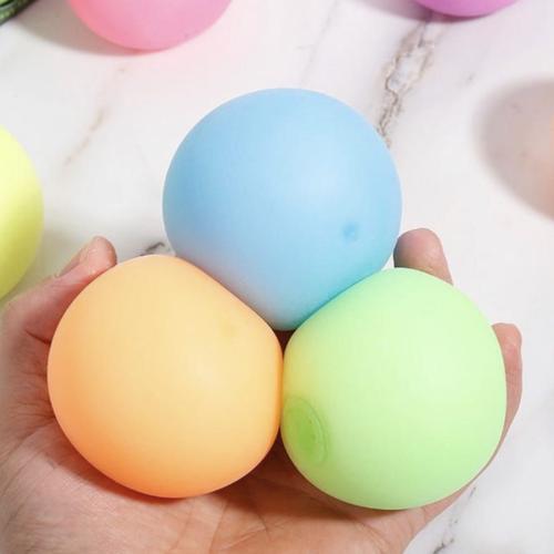 Jual LUMINOUS SQUEEZE STRESS BALLS / ball tiktok nyala glow in the dark ...