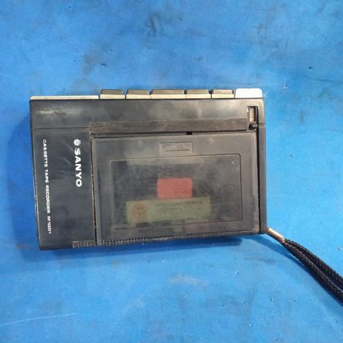 Jual sanyo walkman hitam lawas jadul vintage antik lawas kuno rare ...