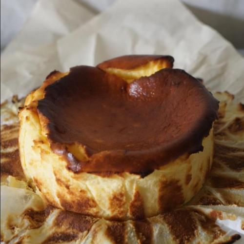 Jual Burnt Basque Cheesecake Original - Size 16cm - 16cm - Jakarta ...