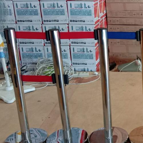 Jual Tiang Pembatas Antrian Stainless Pita - Biru, Tiang Hitam ...