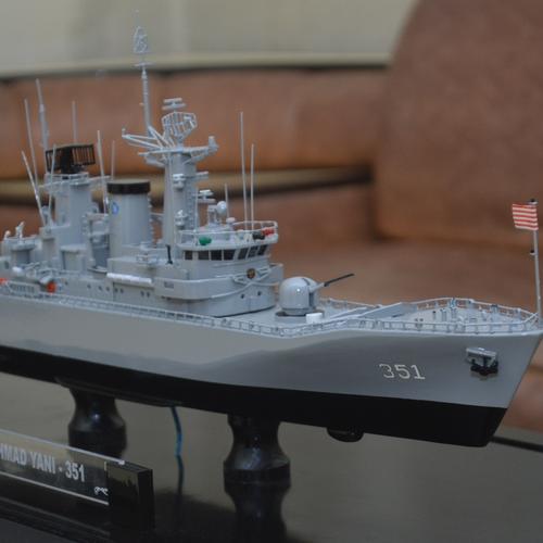 Jual Miniatur Kapal KRI AHMAD YANI 351 / Miniatur Kapal Perang - Kab ...