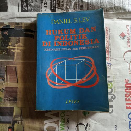 Jual Hukum dan politik di indonesia | Daniel S.Lev - Jakarta Timur ...