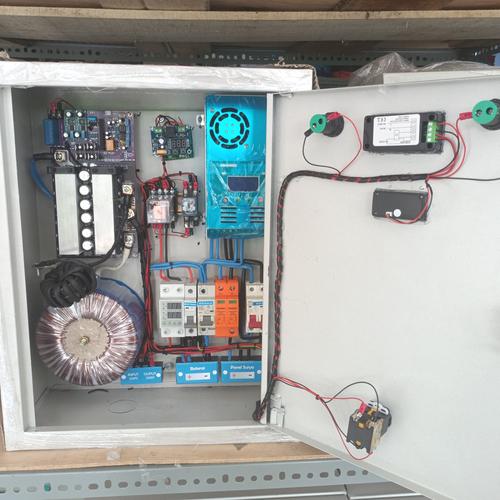 Jual box panel PLTS otomatis 1300w 12mosfet mppt 60a full protection ...