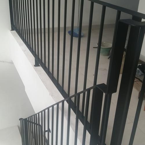 Jual ralling tangga minimalis besi galvanis/besi hitam - Jakarta Barat ...