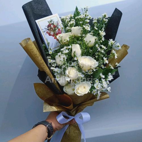 Jual bunga buket/kado wisuda/bunga asli/kado ulang tahun/kado lainnya ...