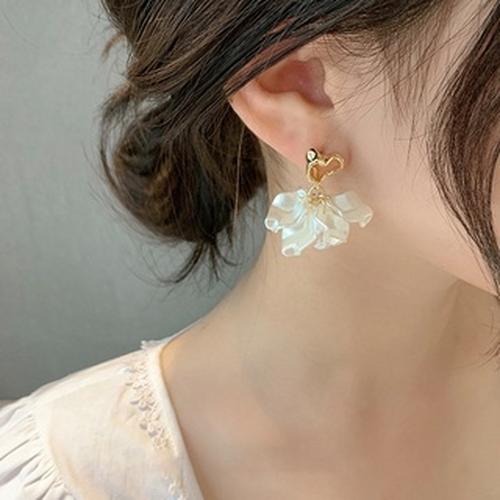 Jual Anting Giwang Elegan Model Bunga Motif Hati Ala Korea (Takota 055 ...