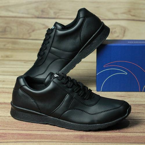 Jual Sepatu Pria Casual Sneakers Hitam Polos Keren Kets Main Kerja ...