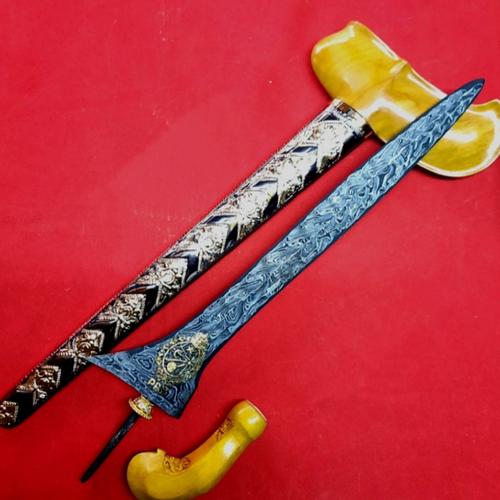 Jual Keris Kinatah Logo Pakubuwono Pamor Lar Gangsir Istimewa Merbawan ...