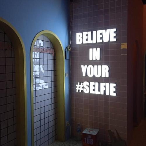 Jual Signage Akrilik Acrylic LED Custom Huruf timbul Akrilik LED ...