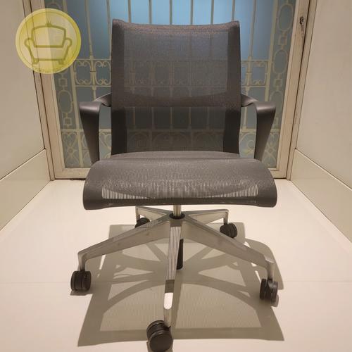 Jual Herman Miller - Setu Chair 5 Star Base Ribbon Arms - Jakarta Barat ...