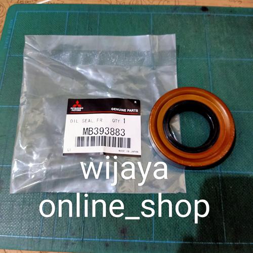 Jual oil seal depan drive shaft cv joint mitsubishi strada triton ...
