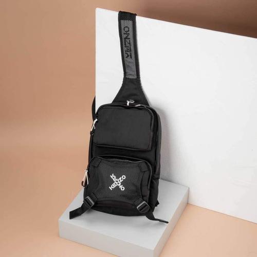 Jual Tas Selempang Kenzo Cross logo Sling Bag Black 100% Authentic ...