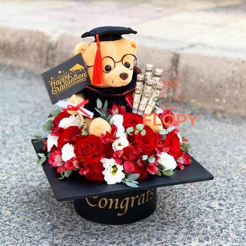 Jual Flopy Bloom Box Topi Wisuda Toga Logo Congratulations / Box Toga ...