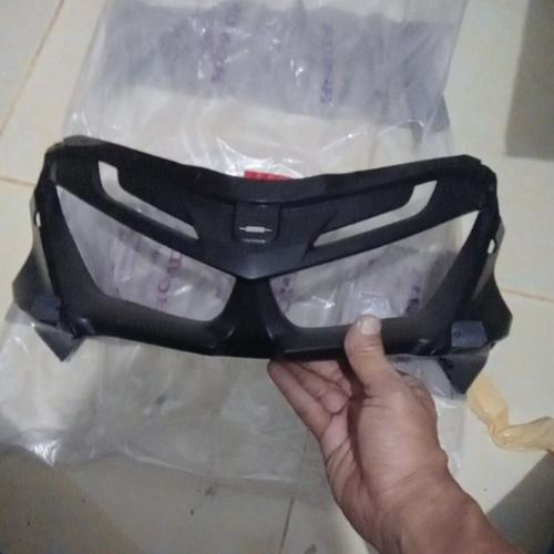 Jual cover dudukan lis lampu depan garnish front hitam vario 160 k2s ...