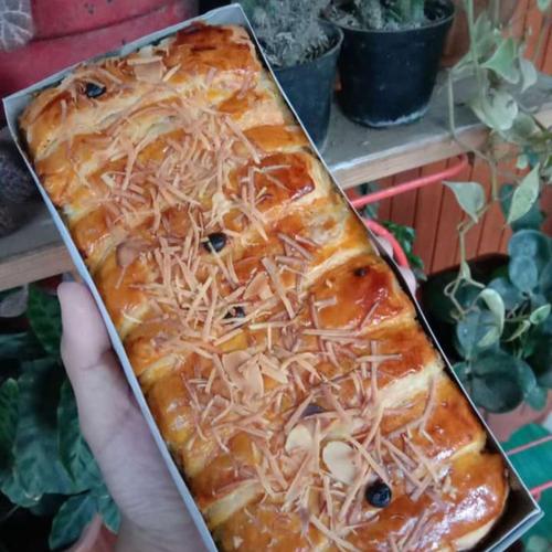 Jual BANANA STRUDEL LUMER COKLAT DAN KEJU OLEH OLEH BANDUNG - Coklat ...