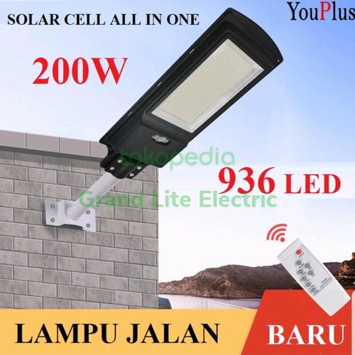 Jual LAMPU JALAN SOLAR LED TENAGA MATAHARI/SOLAR CELL ALL IN ONE 200WAT ...