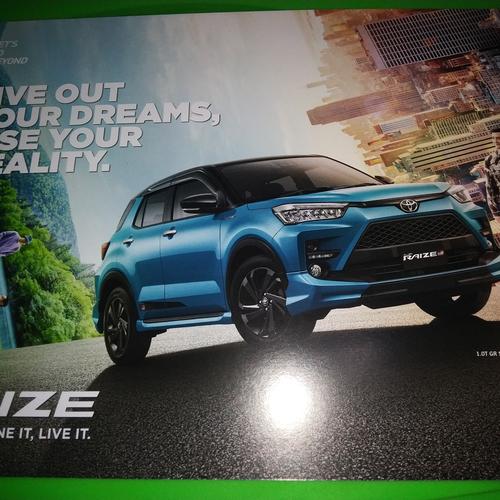 Jual Brosur Toyota Raize 2021 - Jakarta Utara - Blizzard Store | Tokopedia