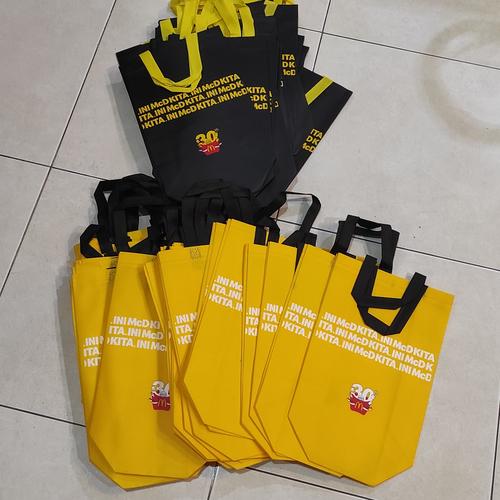Jual Tas Totebag Mcdonald Happy Meal 30 Tahun - BAHAN FLANEL - Kota ...