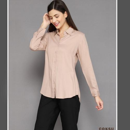 Promo KEMEJA WANITA DEWASA POLOS/HITAM ATAU PUTIH/MOSCREPE HALUS ...