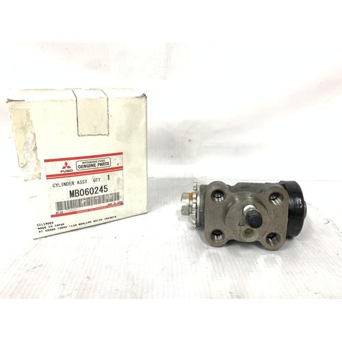 Jual Wheel cylinder Depan Engkel Original Canter MB060245 Kiri ...